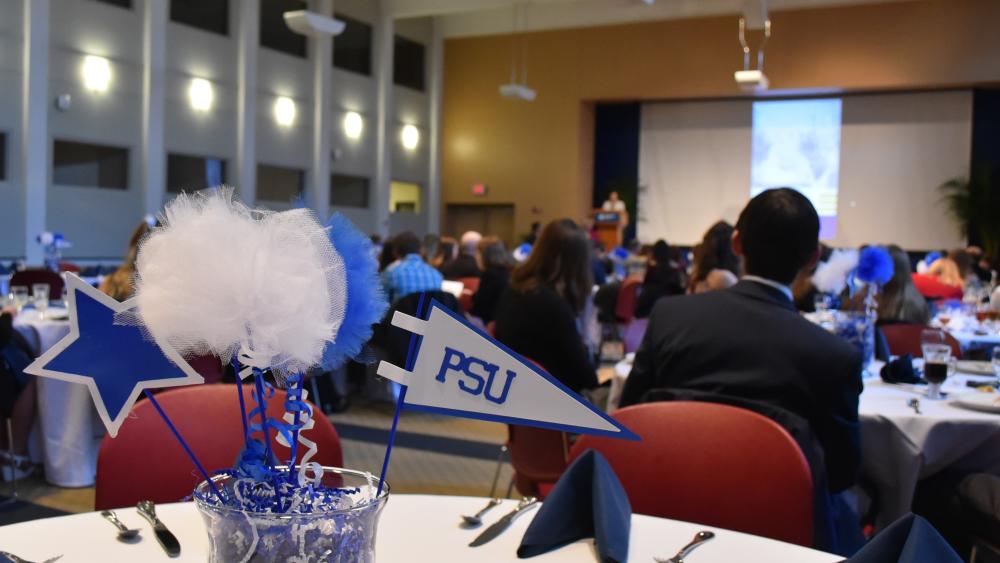 Penn State Behrend recognizes students’ service and leadership with ceremony | Penn State University